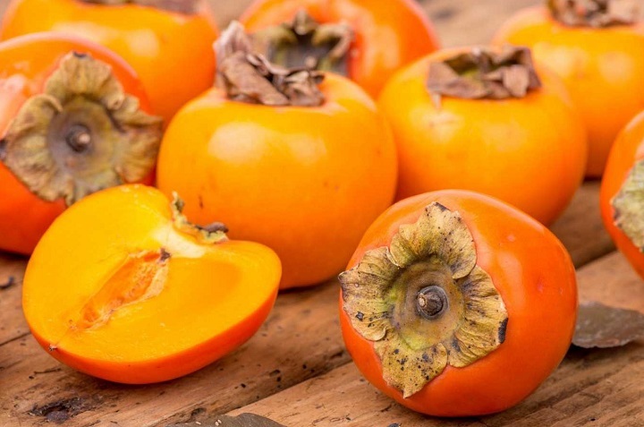 Conoce los beneficios y propiedades de comer caqui para la salud