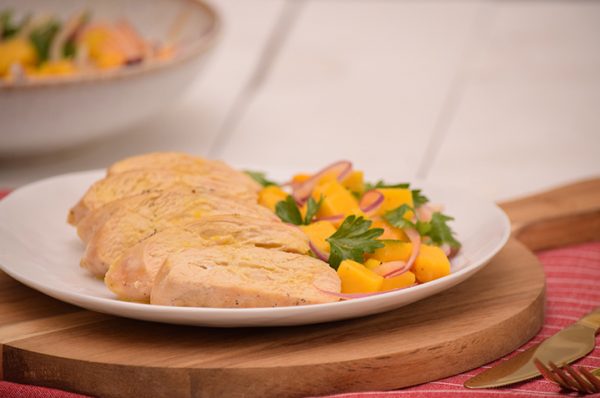 receta-de-pollo-con-ensalada-de-mango