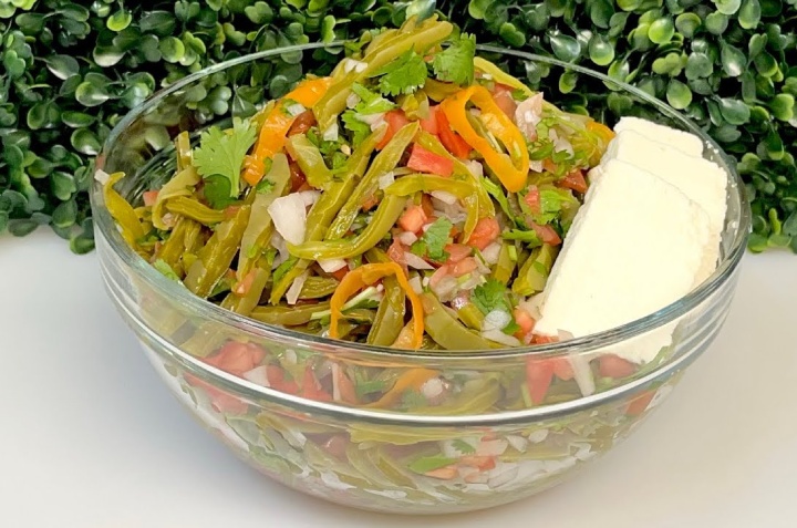 Prepara esta deliciosa ensalada de nopales ¡En 3 sencillos pasos!