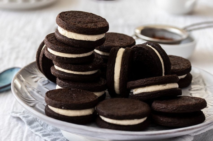 Galletas Oreo caseras, receta fácil con ingredientes y paso a paso