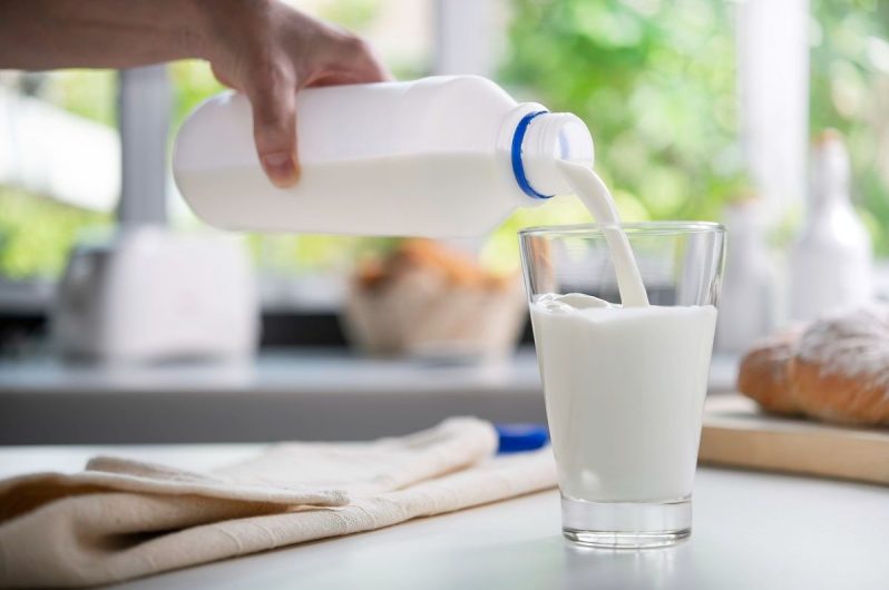 Descubre las marcas de leche 100% de vaca, según Profeco