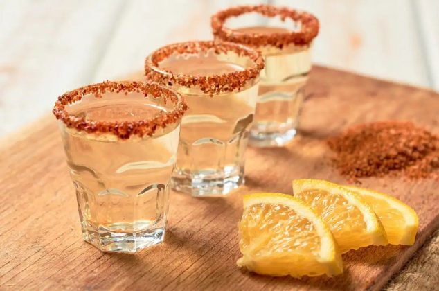 Las 3 marcas de mezcal más baratas y de buena calidad, según Profeco