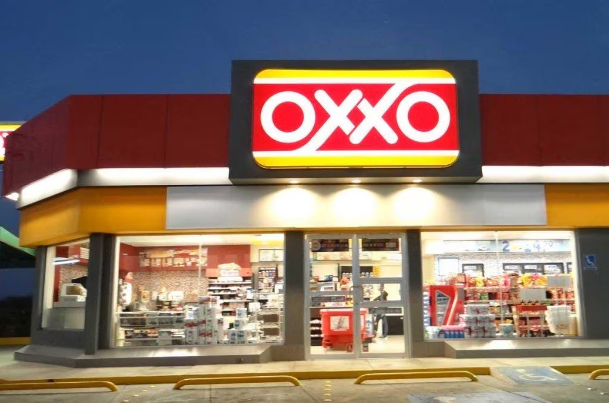 Con este nuevo negocio, Oxxo quiere ganarle los clientes al 3B y ...