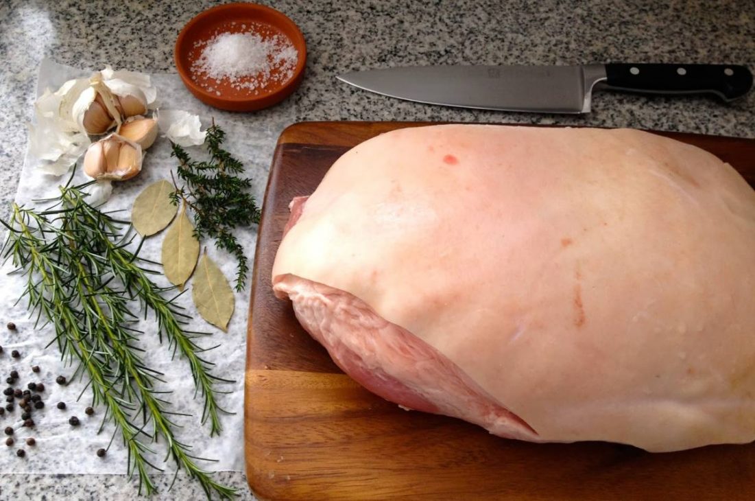 5 recetas con pierna de cerdo por menos de 150 pesos y para 5 personas
