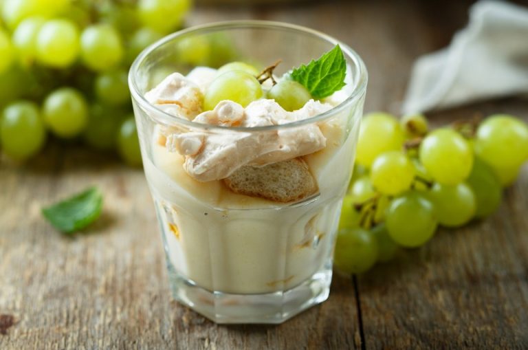 La ensalada cremosa de uvas de 5 ingredientes: receta fácil y rápida