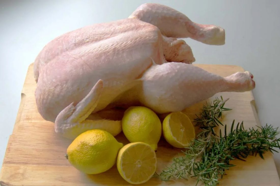4 piezas del pollo que pueden poner en riesgo tu salud y tu no lo sabías