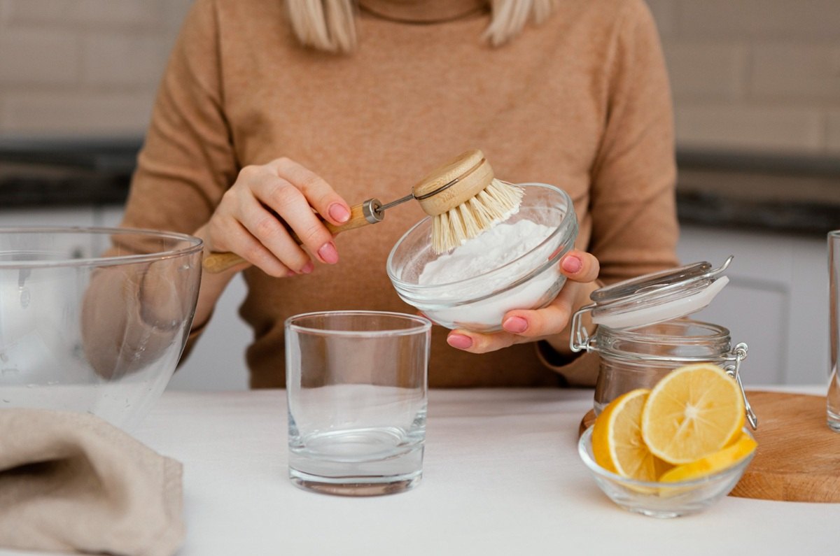 Truco con sal para que tus platos nunca queden manchados ni con mal olor