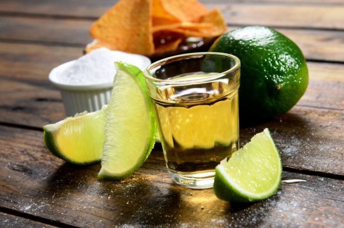 Profeco revela la mejor marca de tequila de México: cuesta solo 100 ...